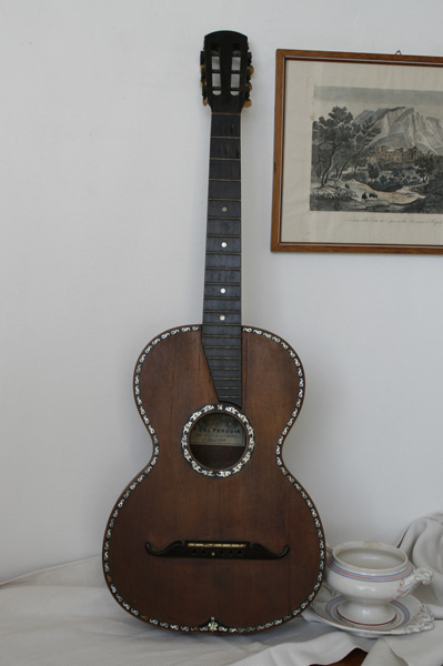 Il restauro degli strumenti nella Liuteria Scala